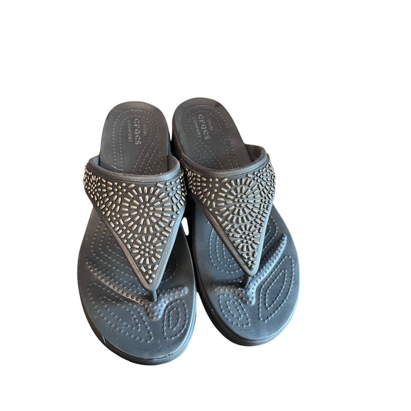 CROCS | Shoes | Crocs Sanrah Embellished Wedge Flip Flops Black Studded ...